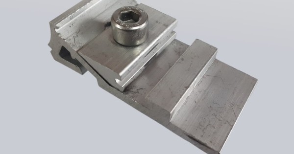 Click-Top Cross Connector